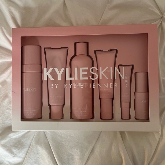 Kylie Cosmetics | Skincare | Kylie By Kylie Jenner 6 Piece Full Regimen ...